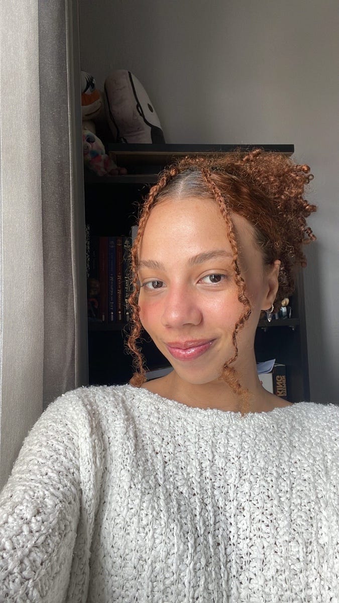 Ana Beatriz Pinheiro – Medium