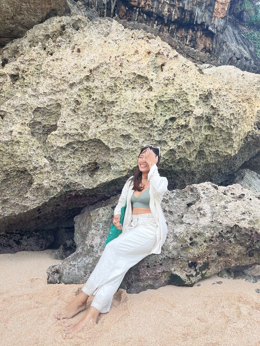 Sylvana Oktia Susaningtyas – Medium