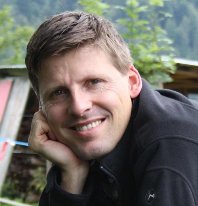 Tim Weingaertner – Medium