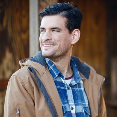 Ray Arthur – Medium