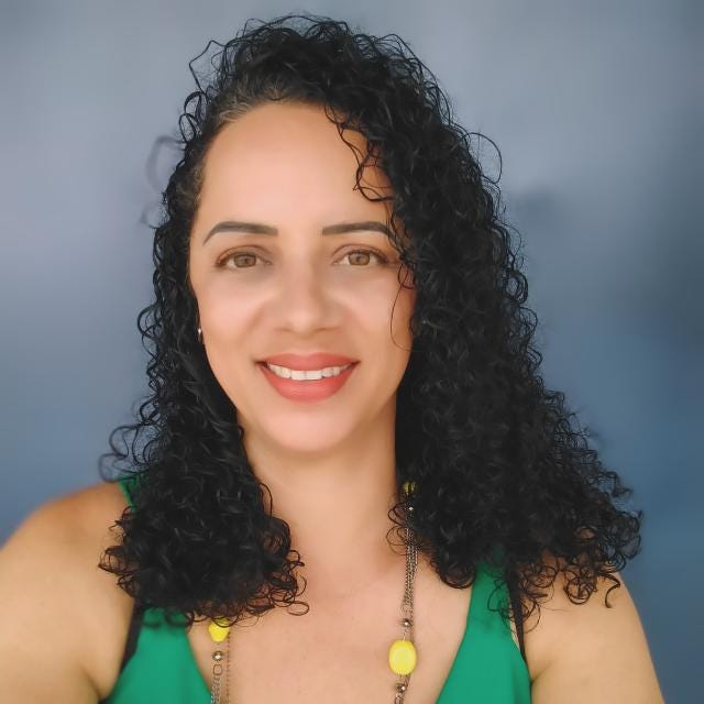 Daniela Duarte Jornalista- Não sou medium! CRISTÃ – Medium