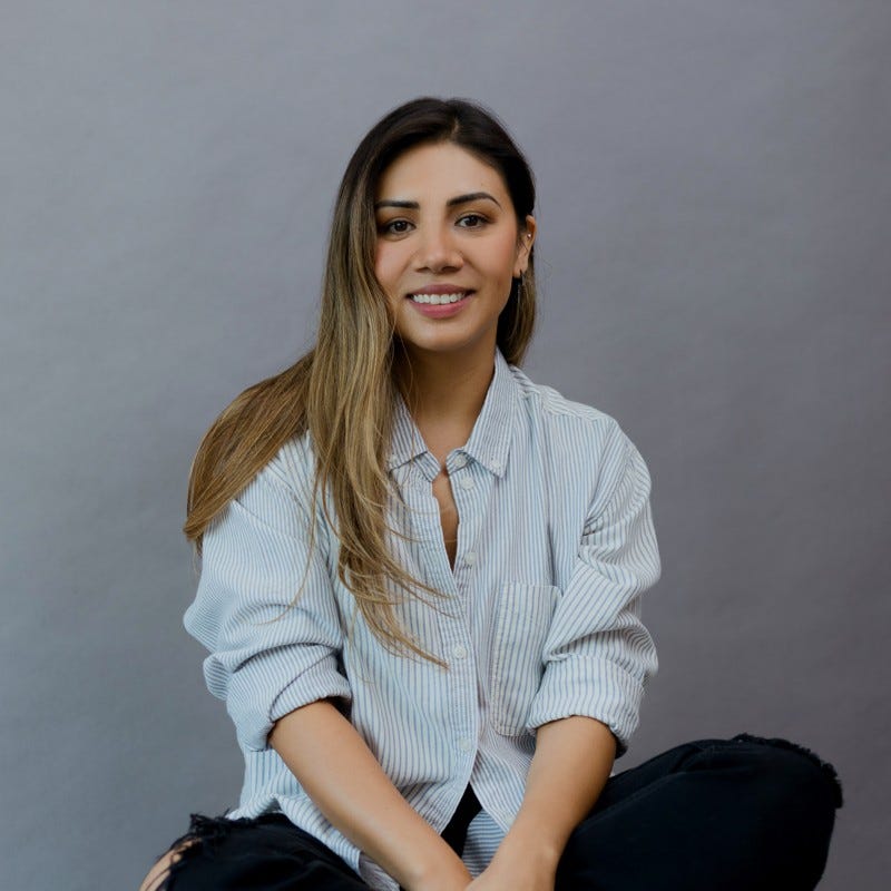 Aidy Méndez – Medium