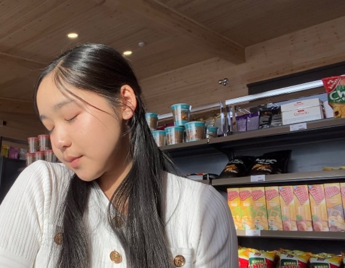 Bujin Ulambayar – Medium