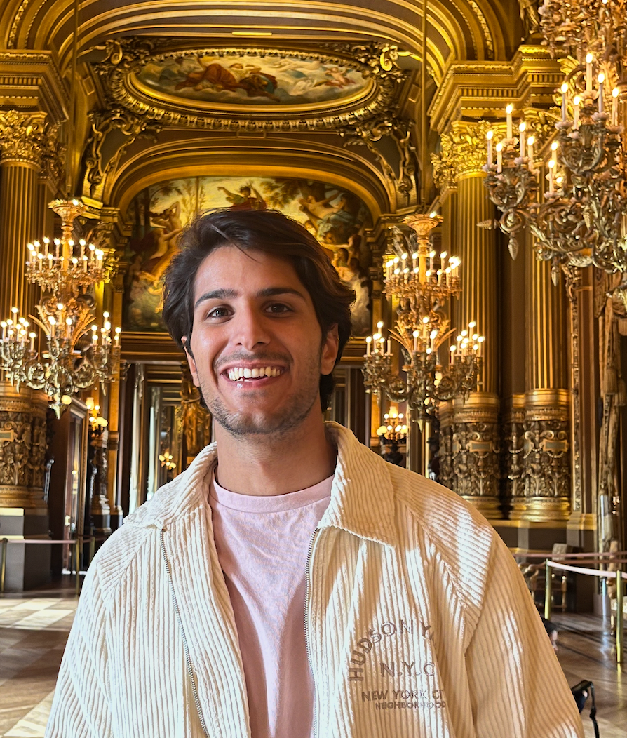 Ilay simon – Medium