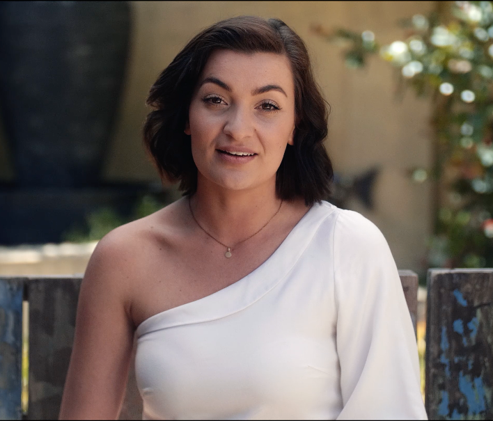 Brooke Da Cruz – Medium
