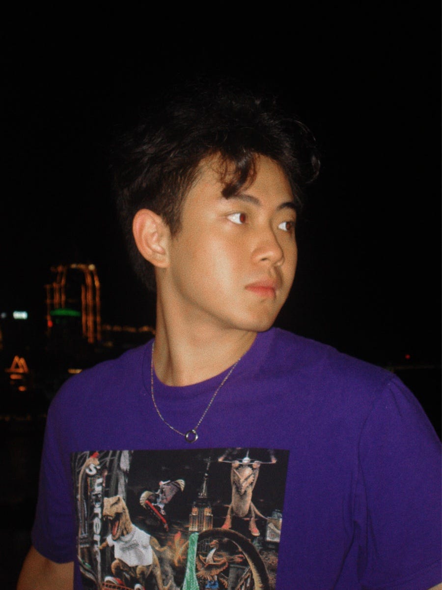 Pei-Lun Xie – Medium