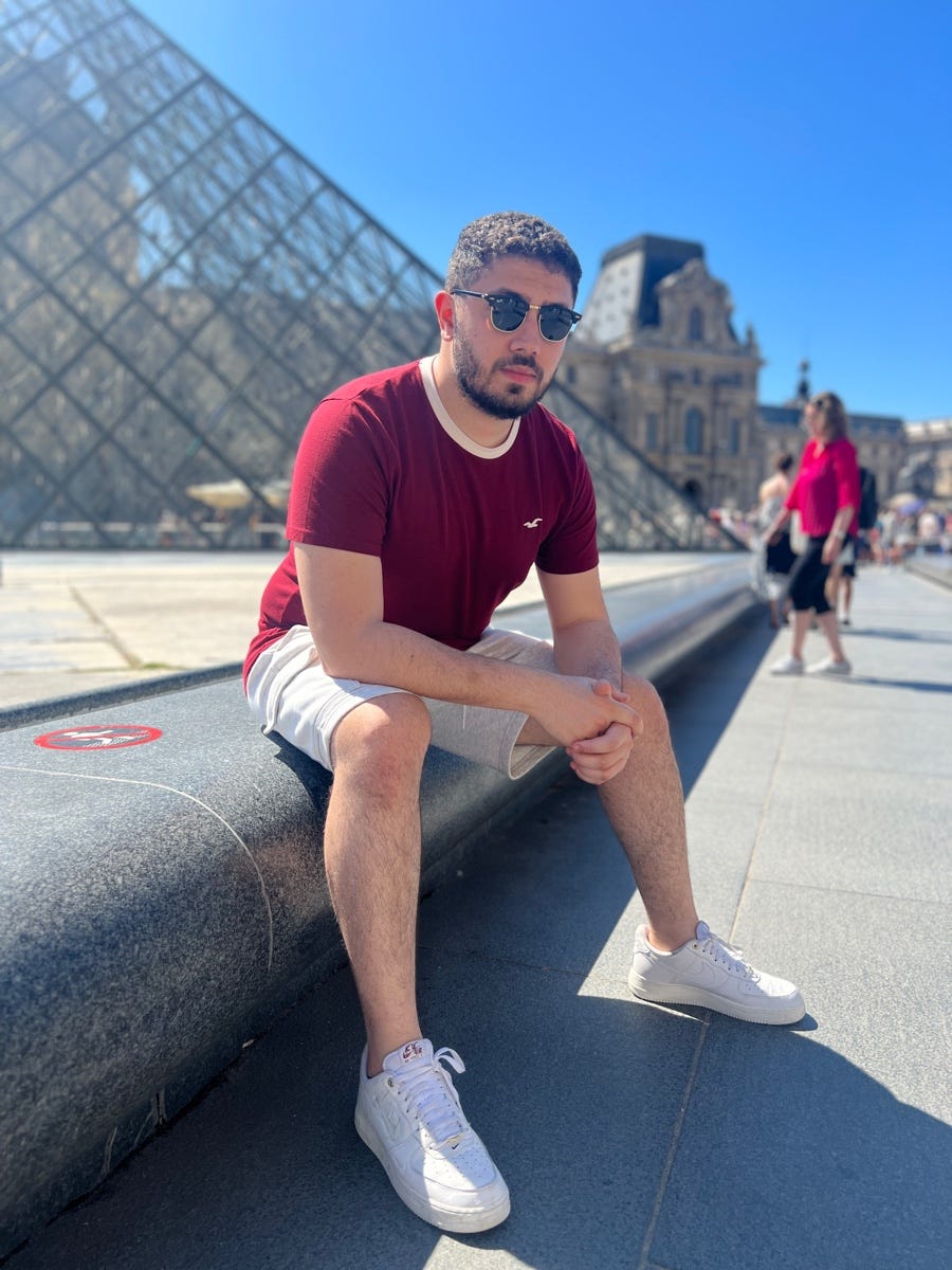 Lucas Manhaes – Medium