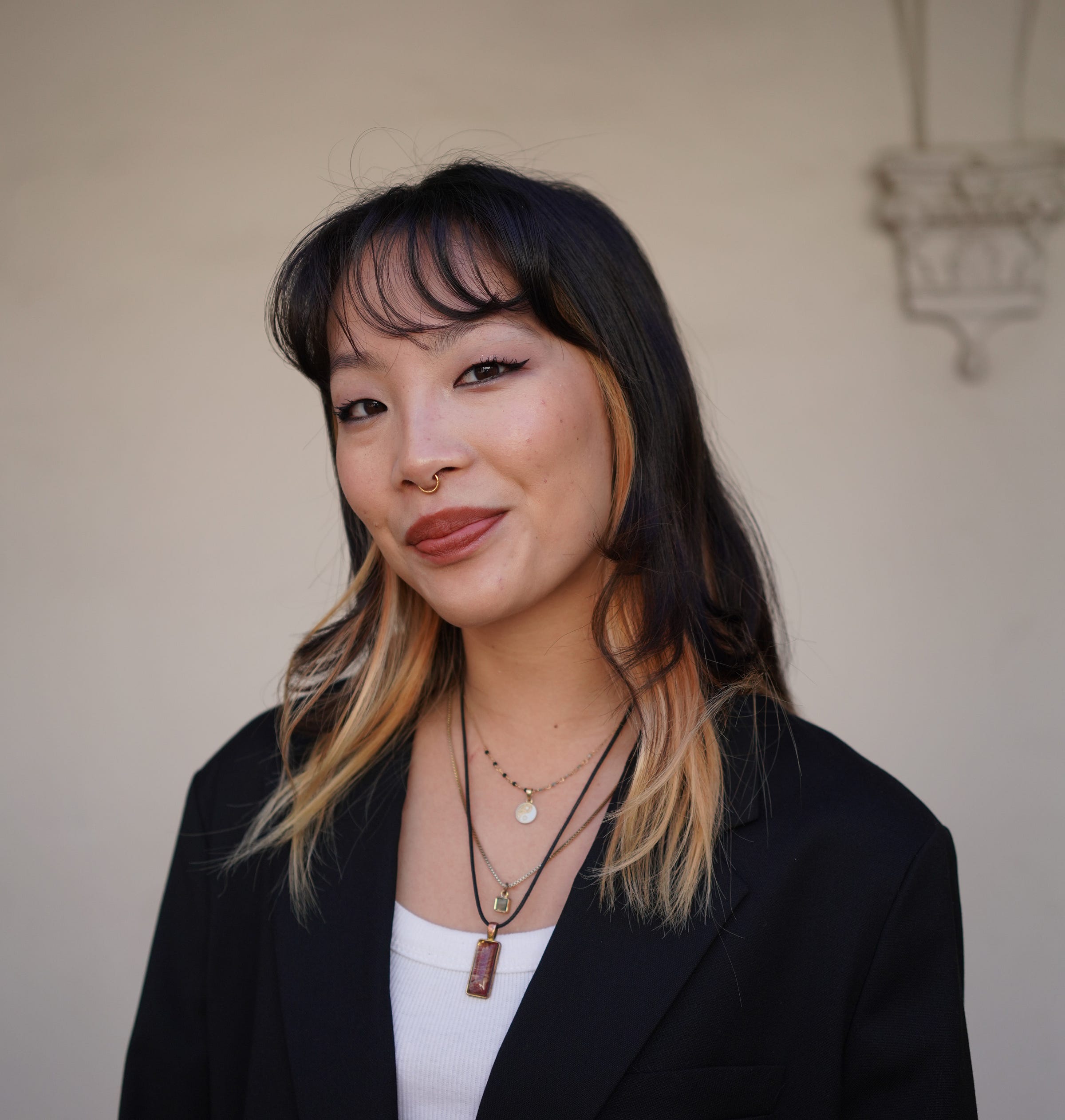 Lauren Mar – Medium