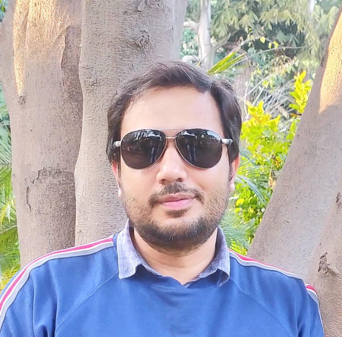 Muzzammil Hussain – Medium