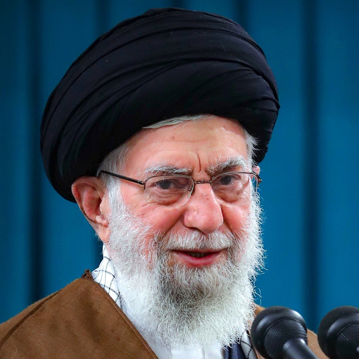 Naz Rudin – Medium