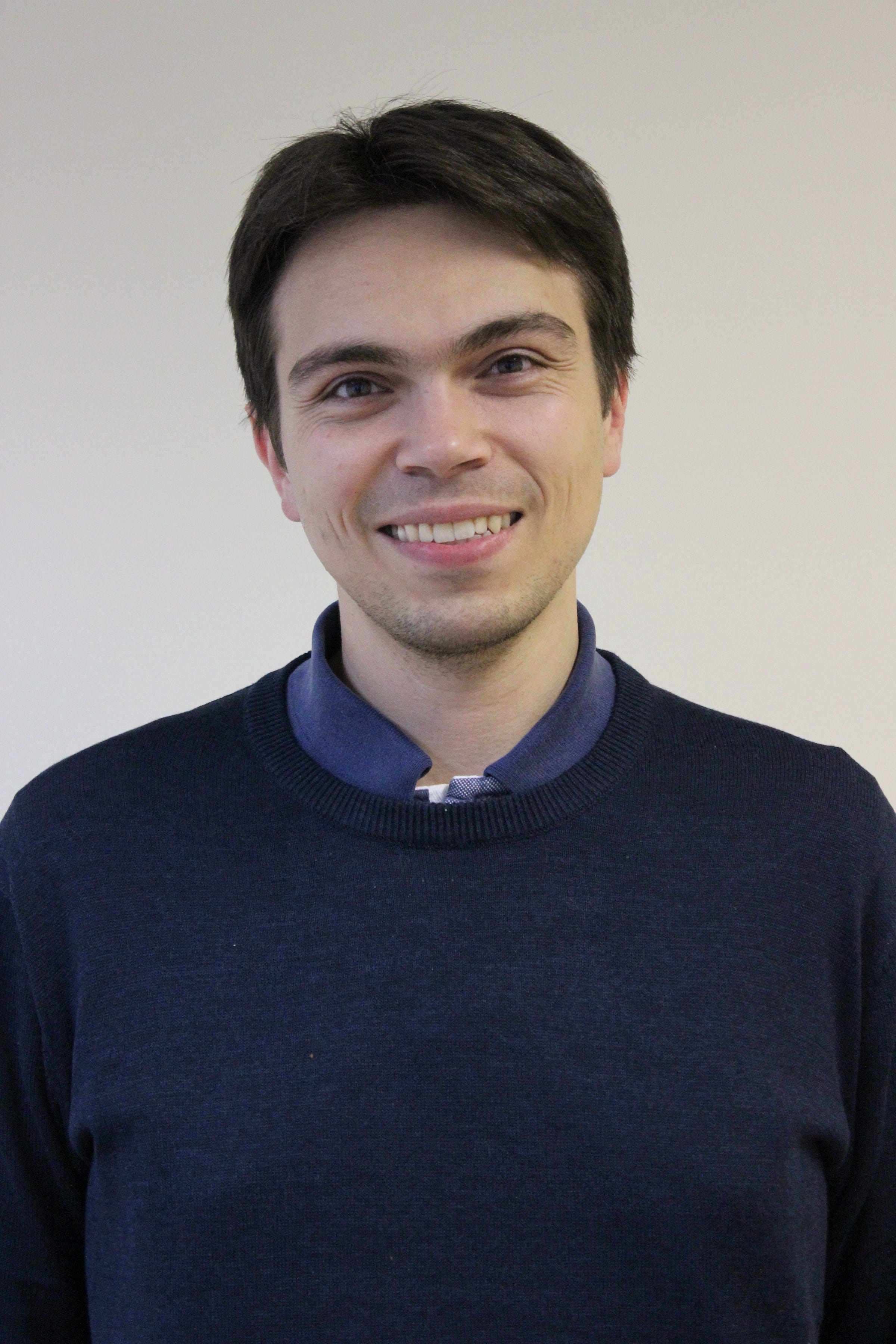 Eduardo Gomes – Medium