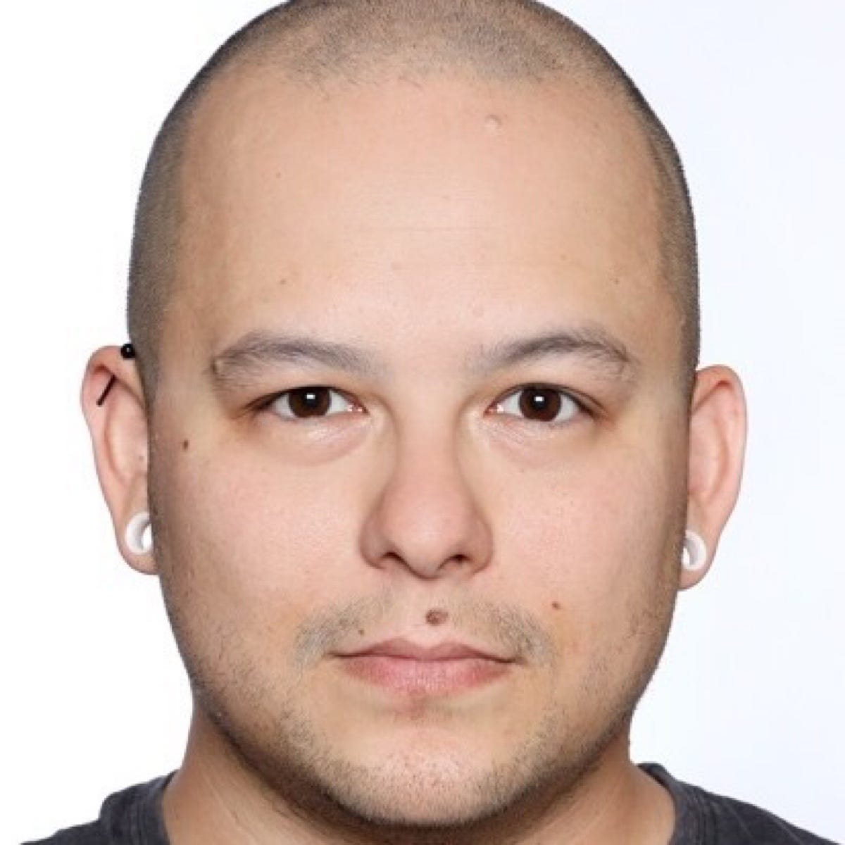 Eduardo Otubo – Medium