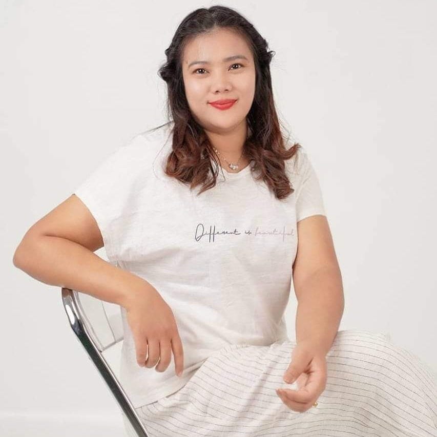 Nilar Aung – Medium