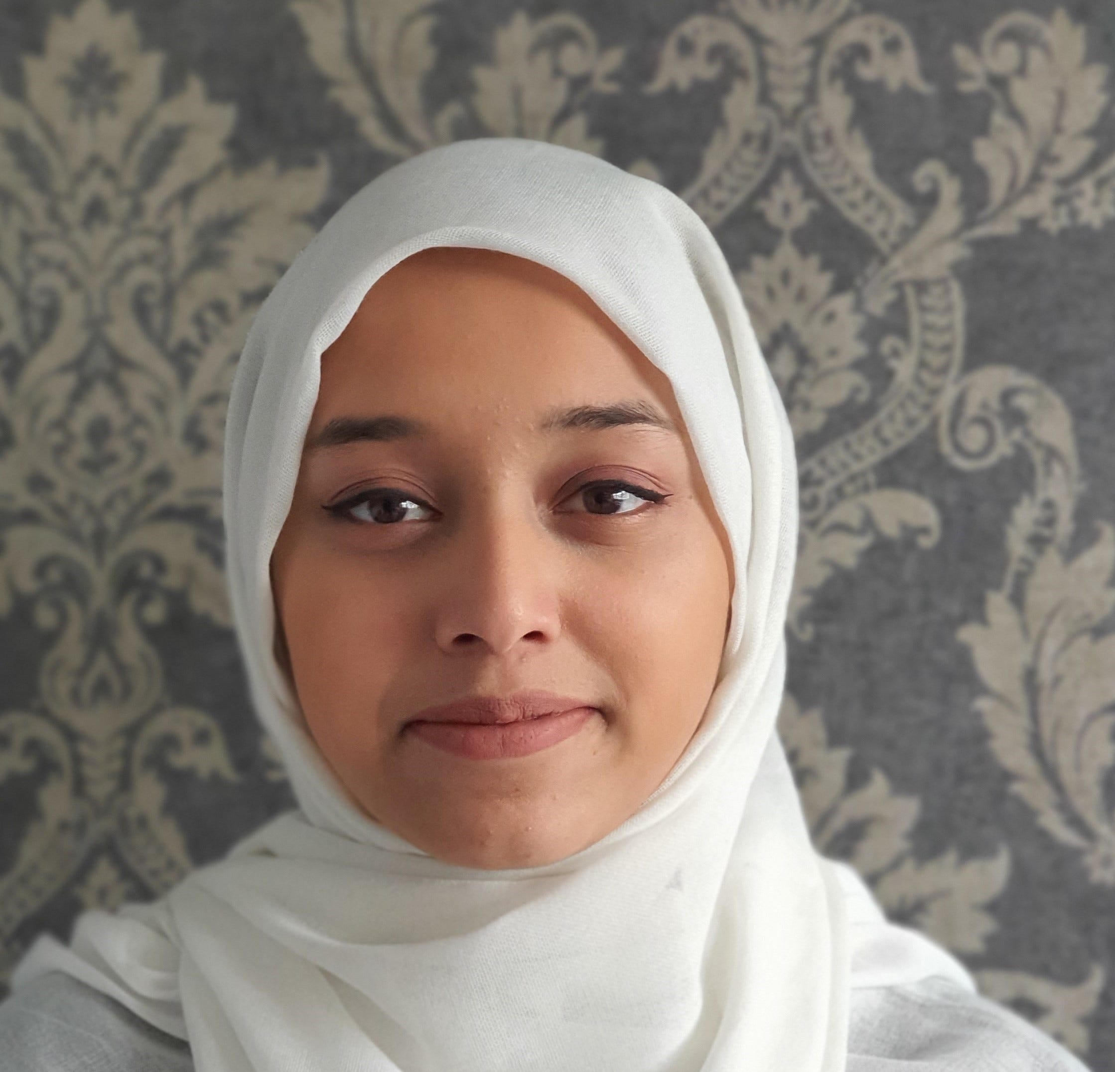 Amina Begum – Medium