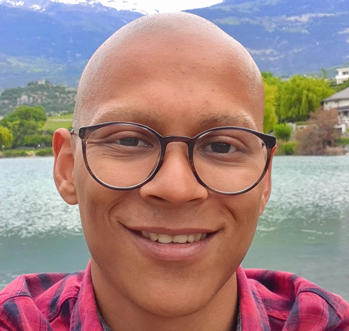 David Oliveira – Medium