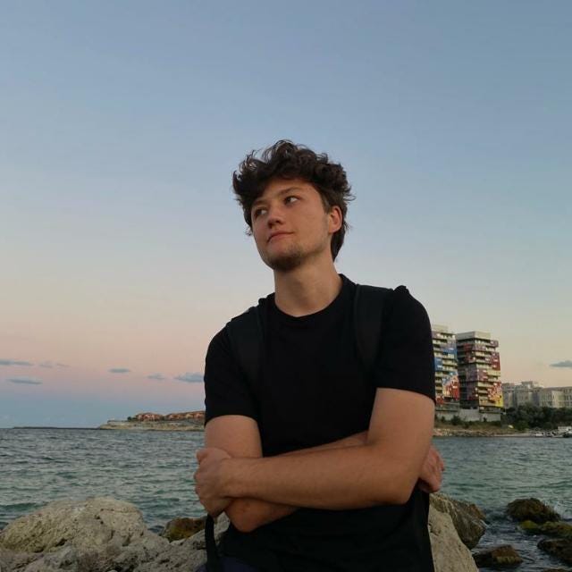 Roland Kristo – Medium