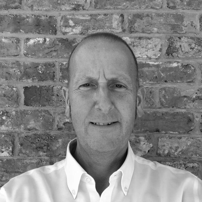 Bob Bond – Medium