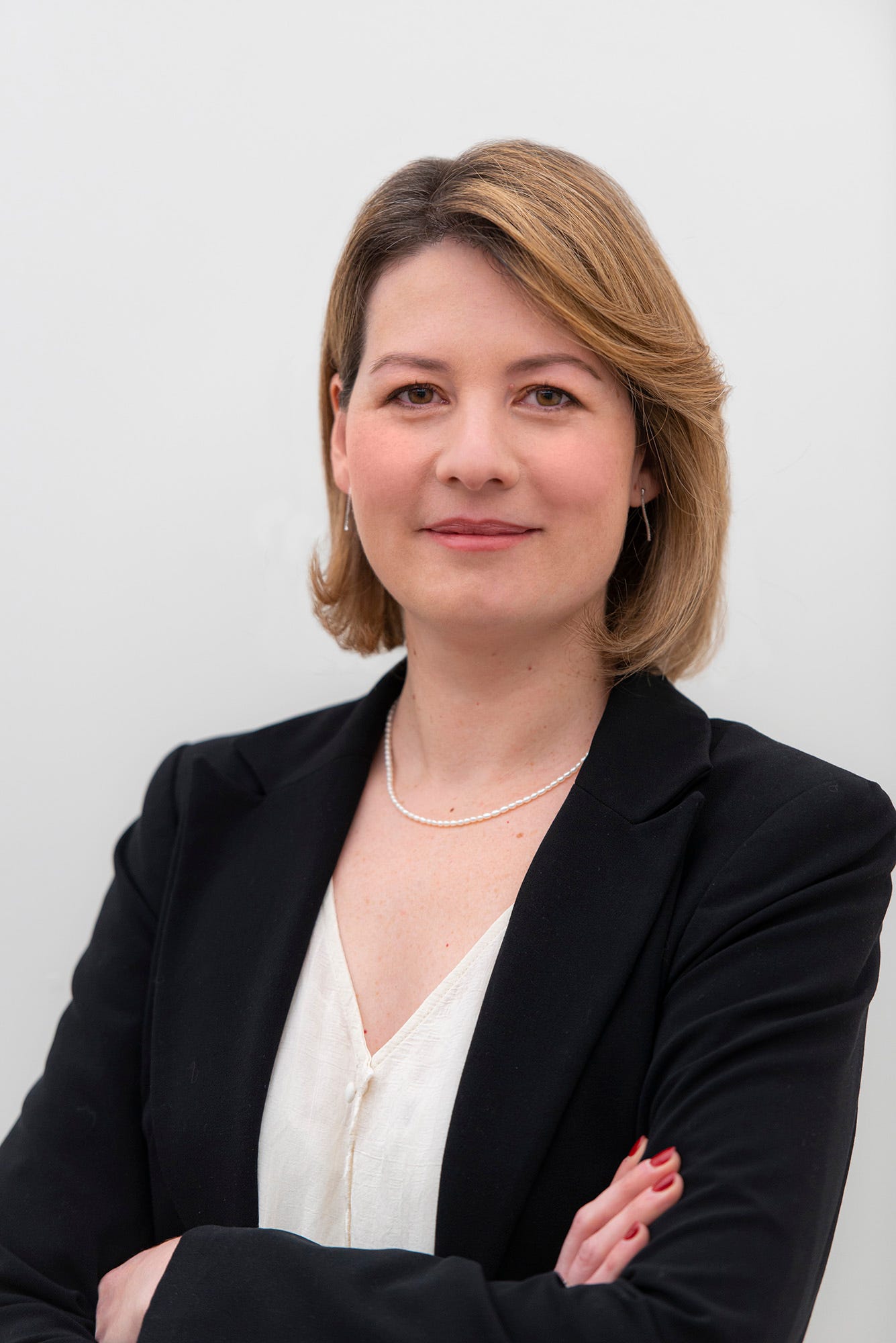 Elodie Valin – Medium