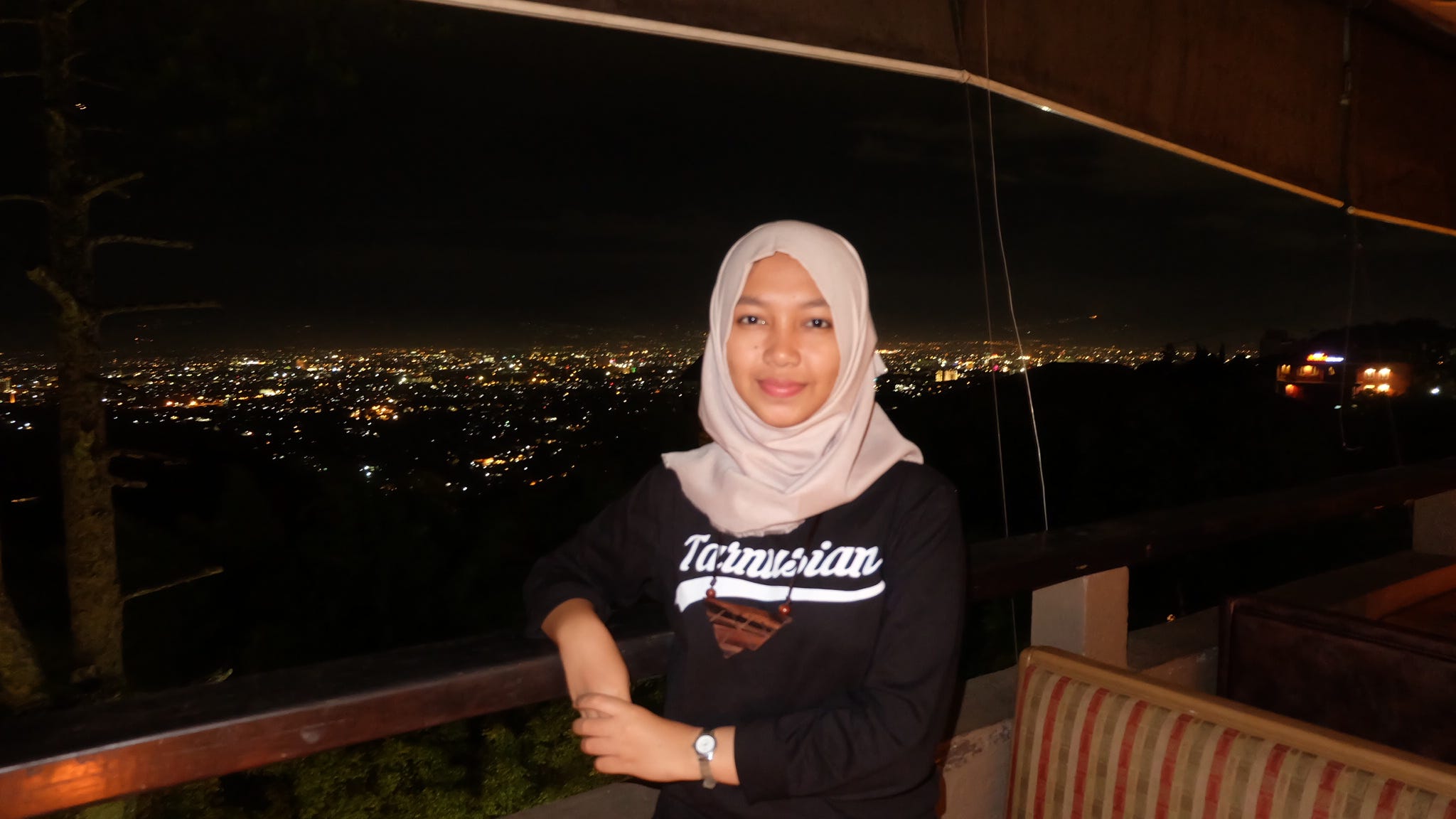 Niken Dyah – Medium