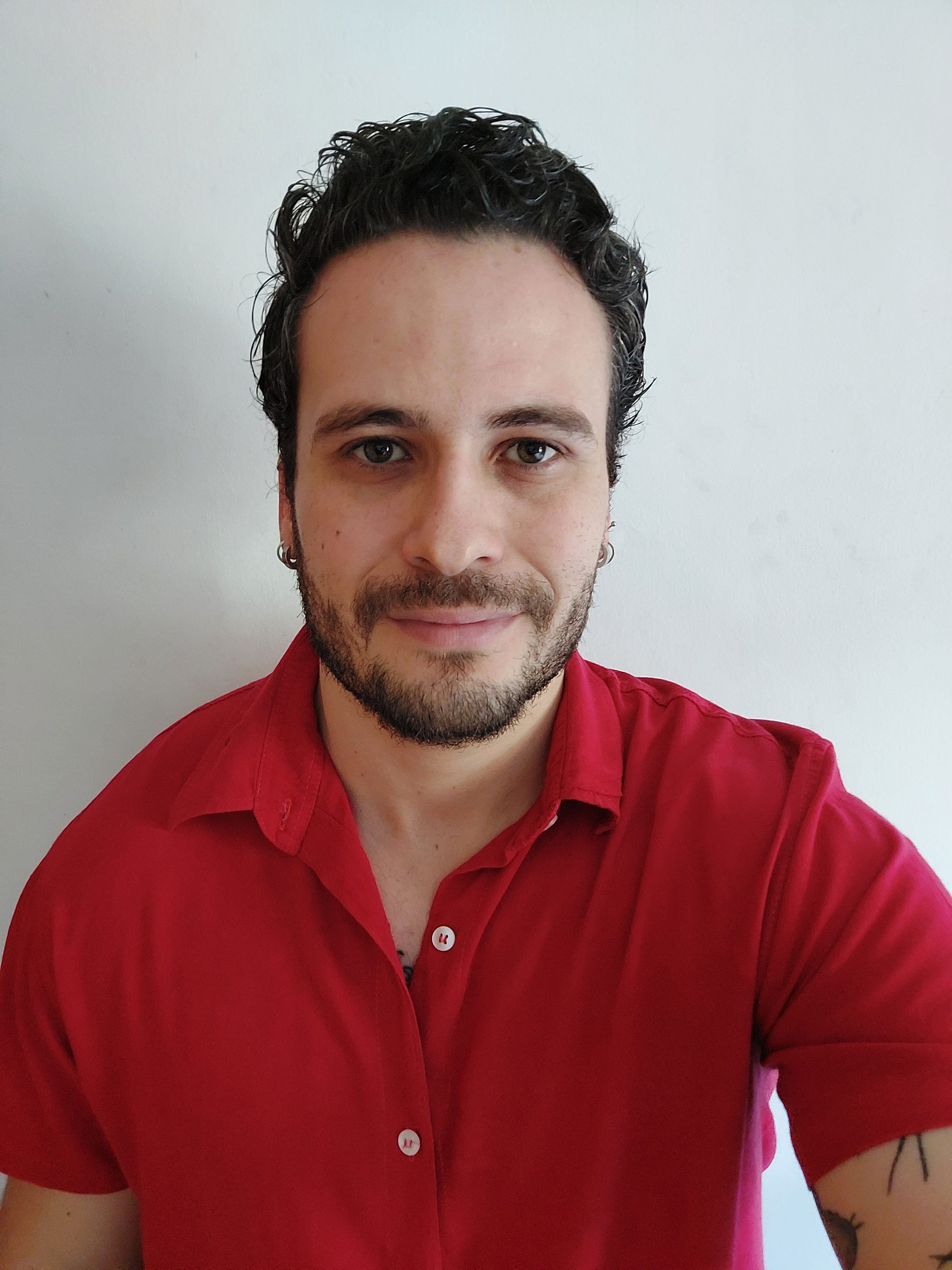 Rodrigo Junqueira – Medium