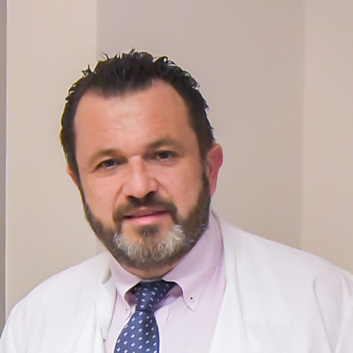 Lazaros Mantsis – Medium
