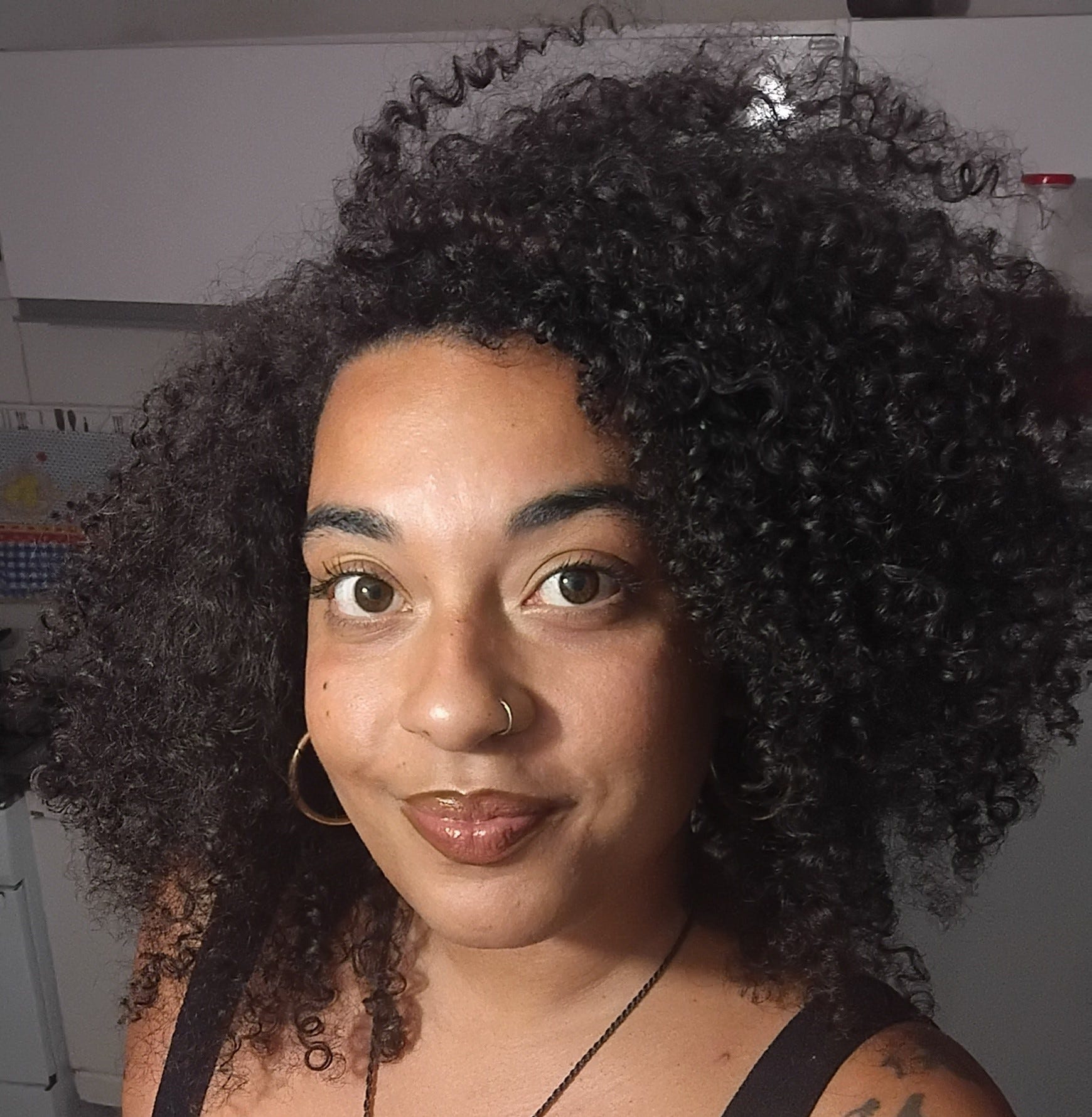 Daniara Thomaz – Medium
