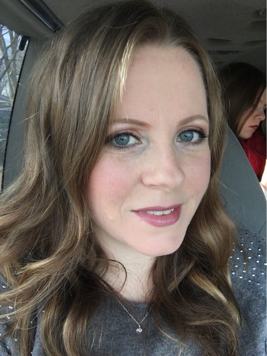 Nicole Ziegler – Medium