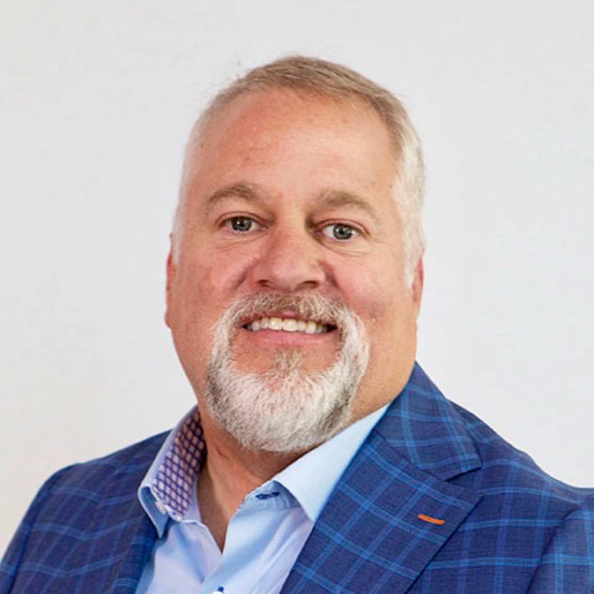 Greg Reynolds – Medium