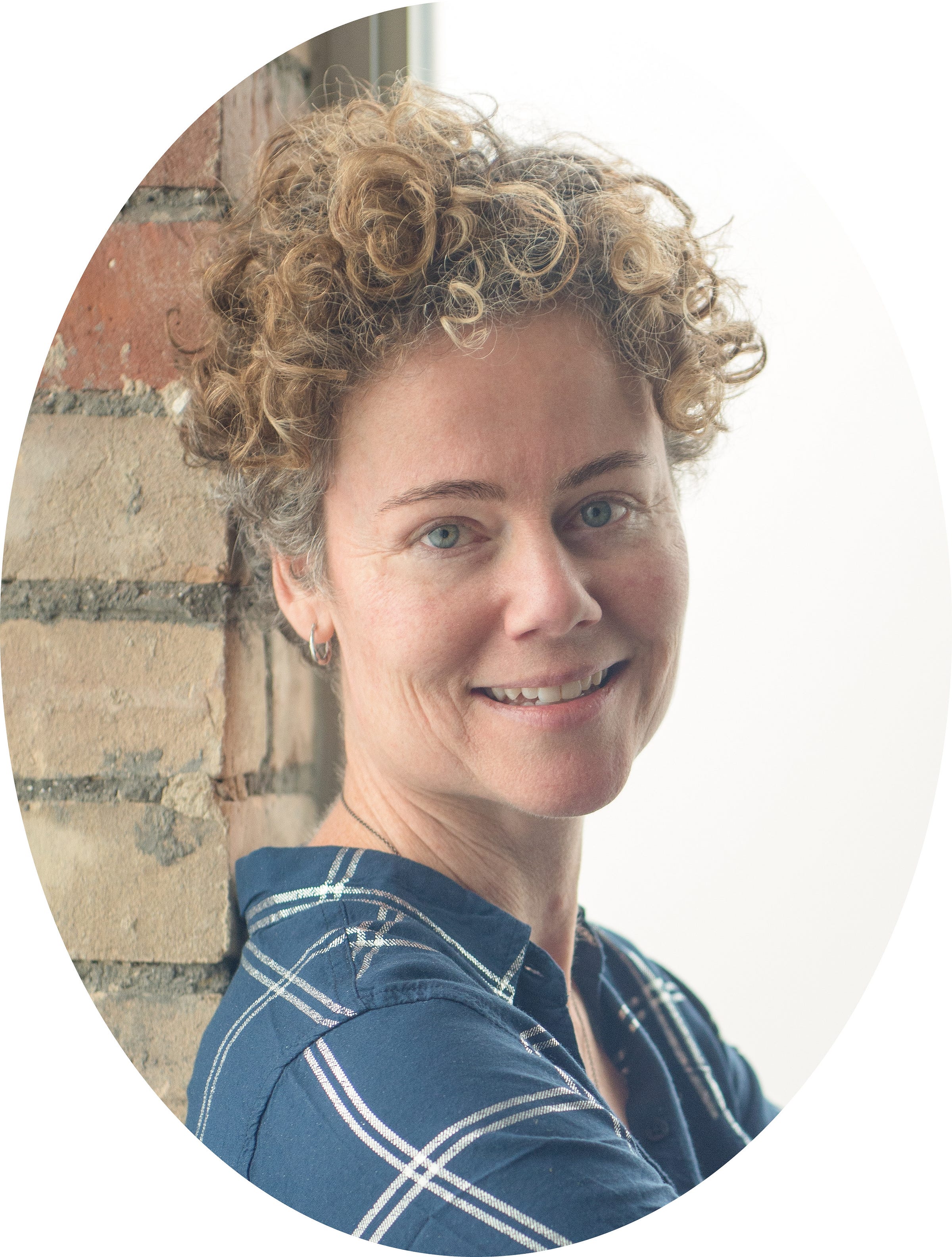 Paula Moore – Medium