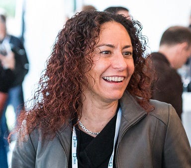 Beth Massi – Medium