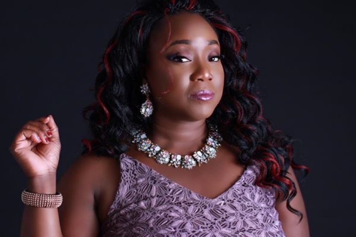 About – Veronica Charnell – Medium