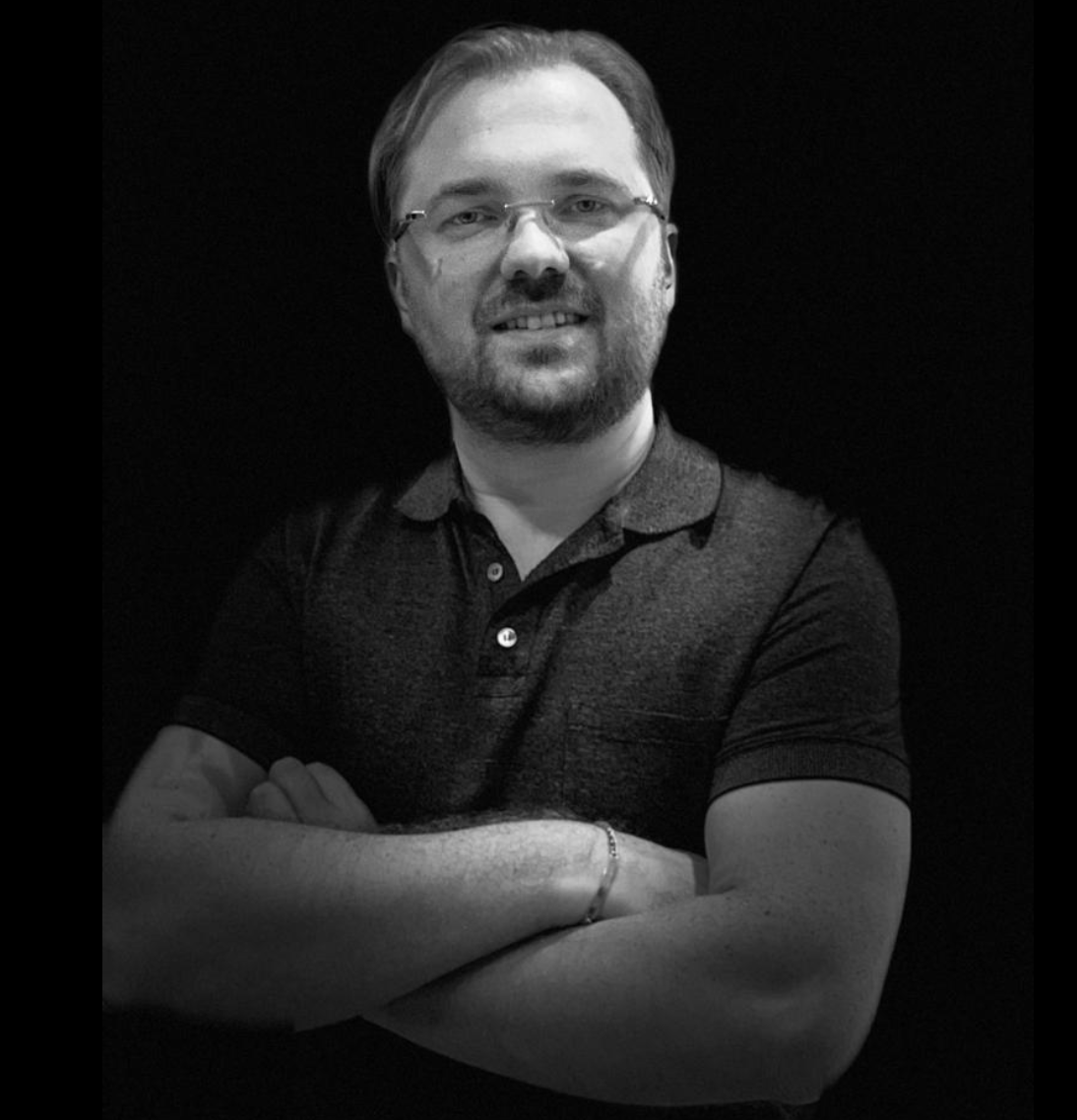 Alexander Dmitriev – Medium