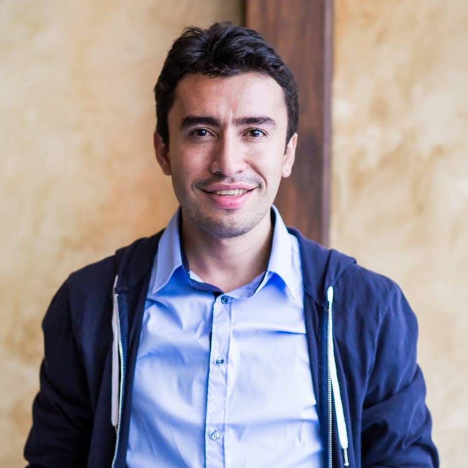 Omar Castillo – Medium