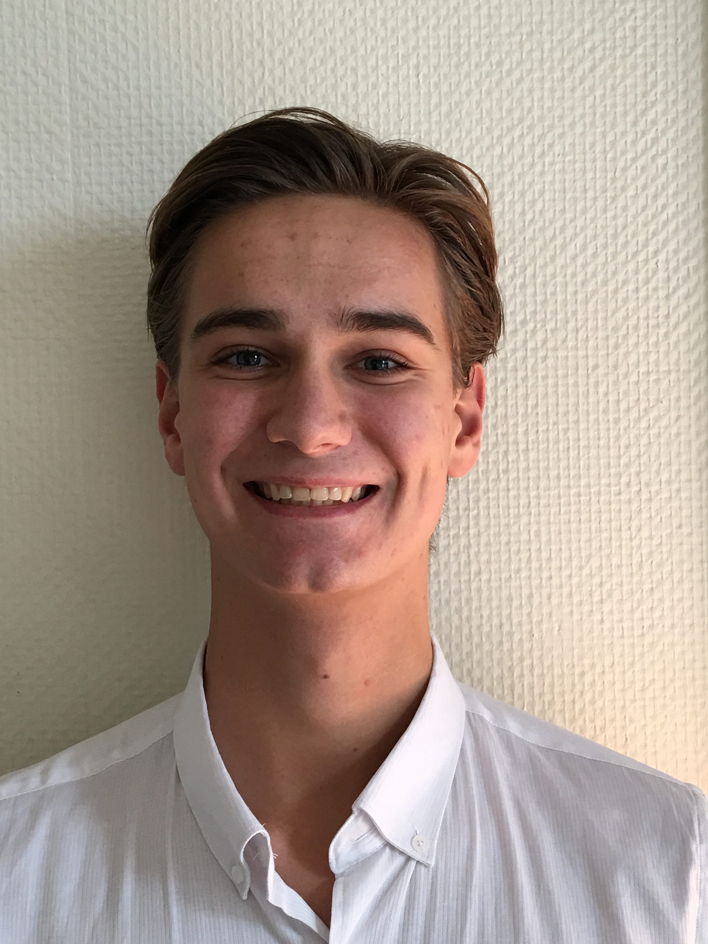 Magnus Midtbø Kristiansen – Medium