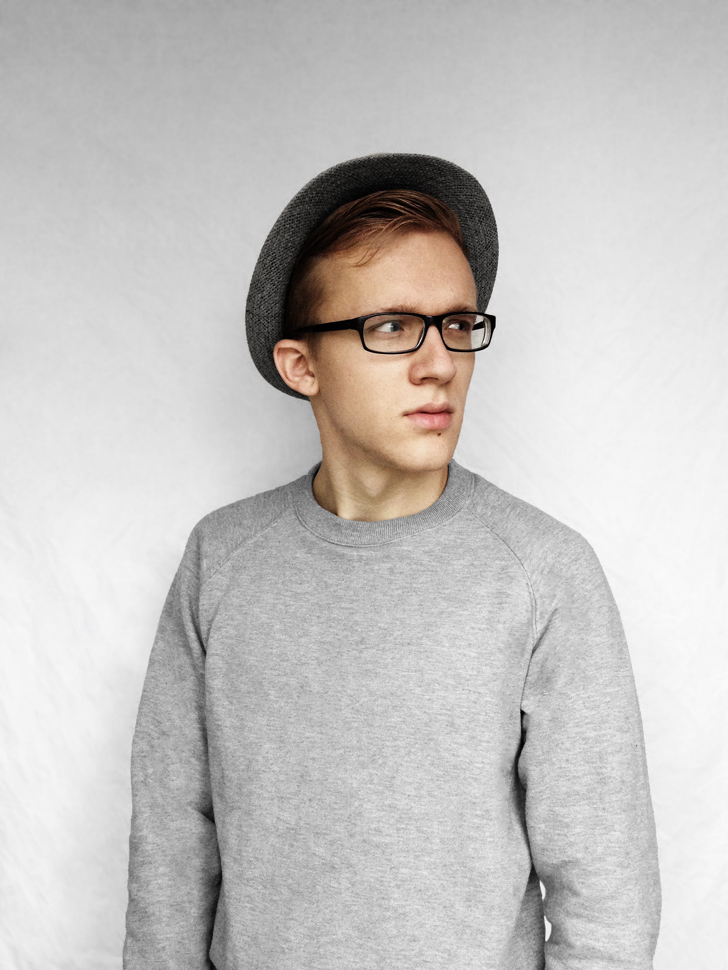 Artur Sedlukha – Medium