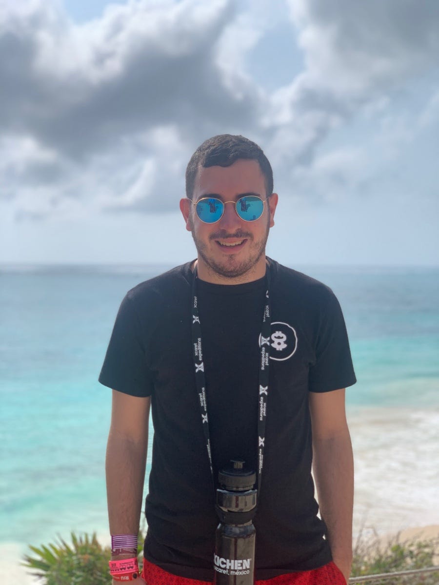 Alex Sicart Ramos – Medium