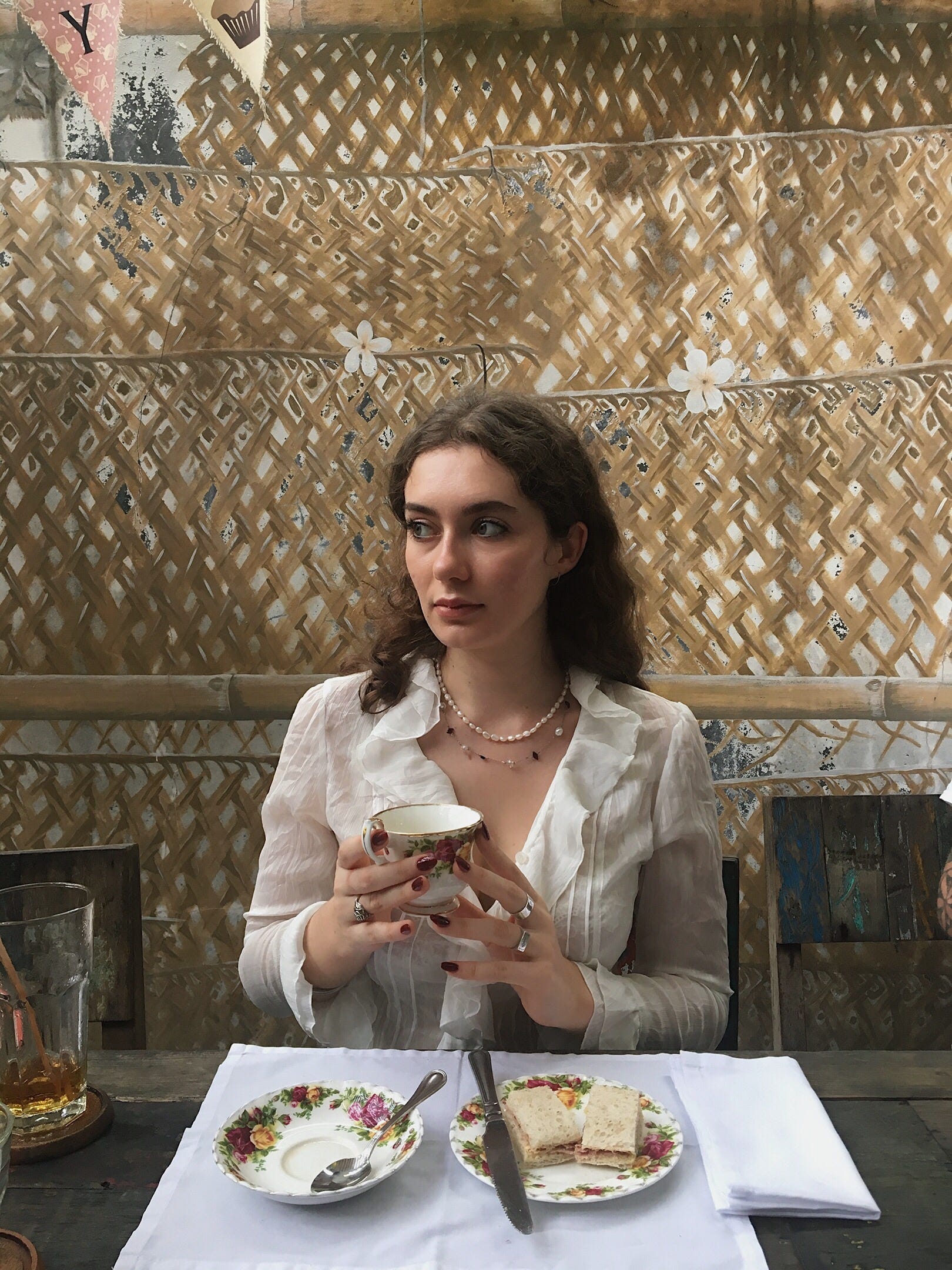 elle blue – Medium