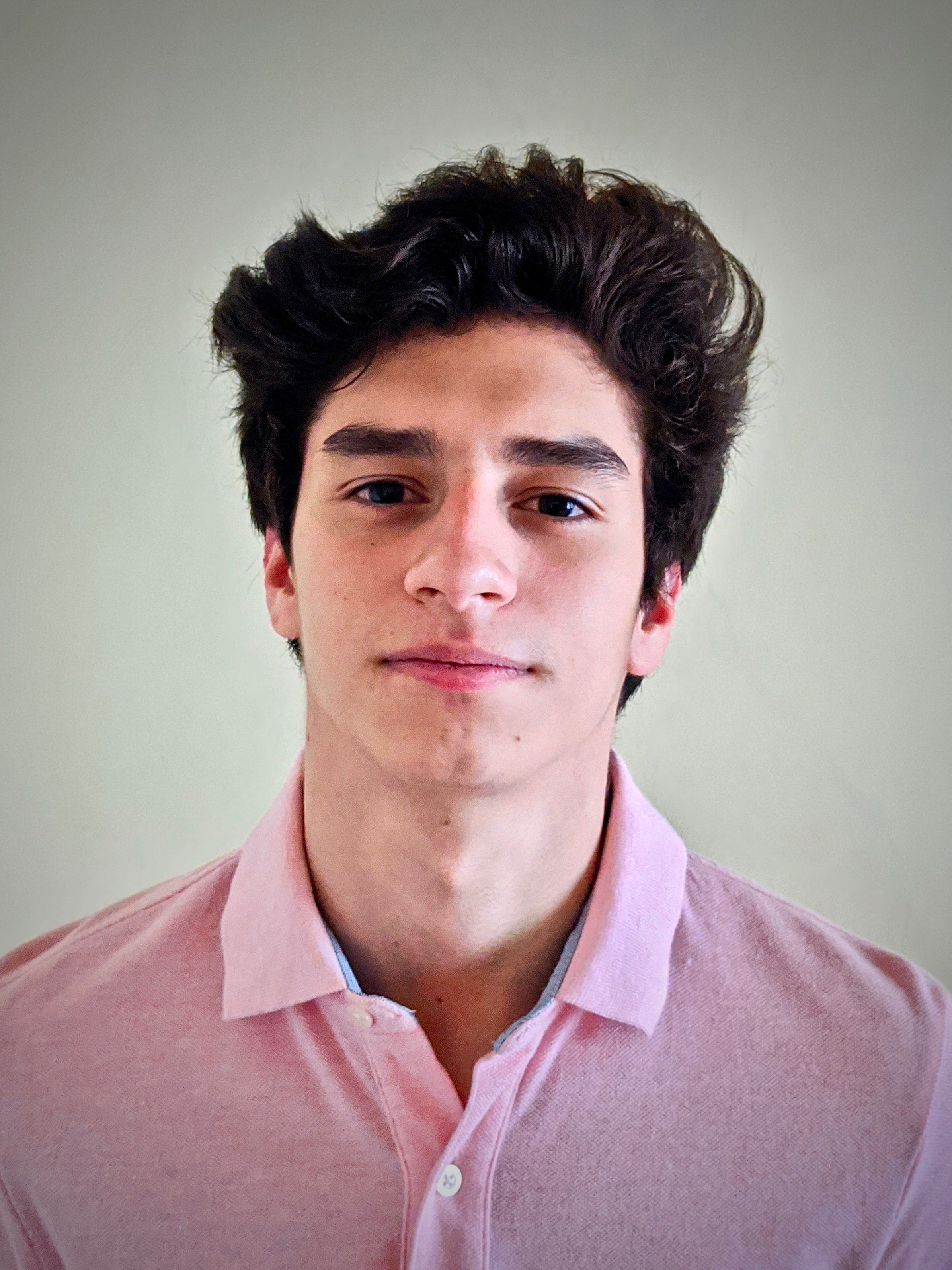 Igor Zelaya – Medium