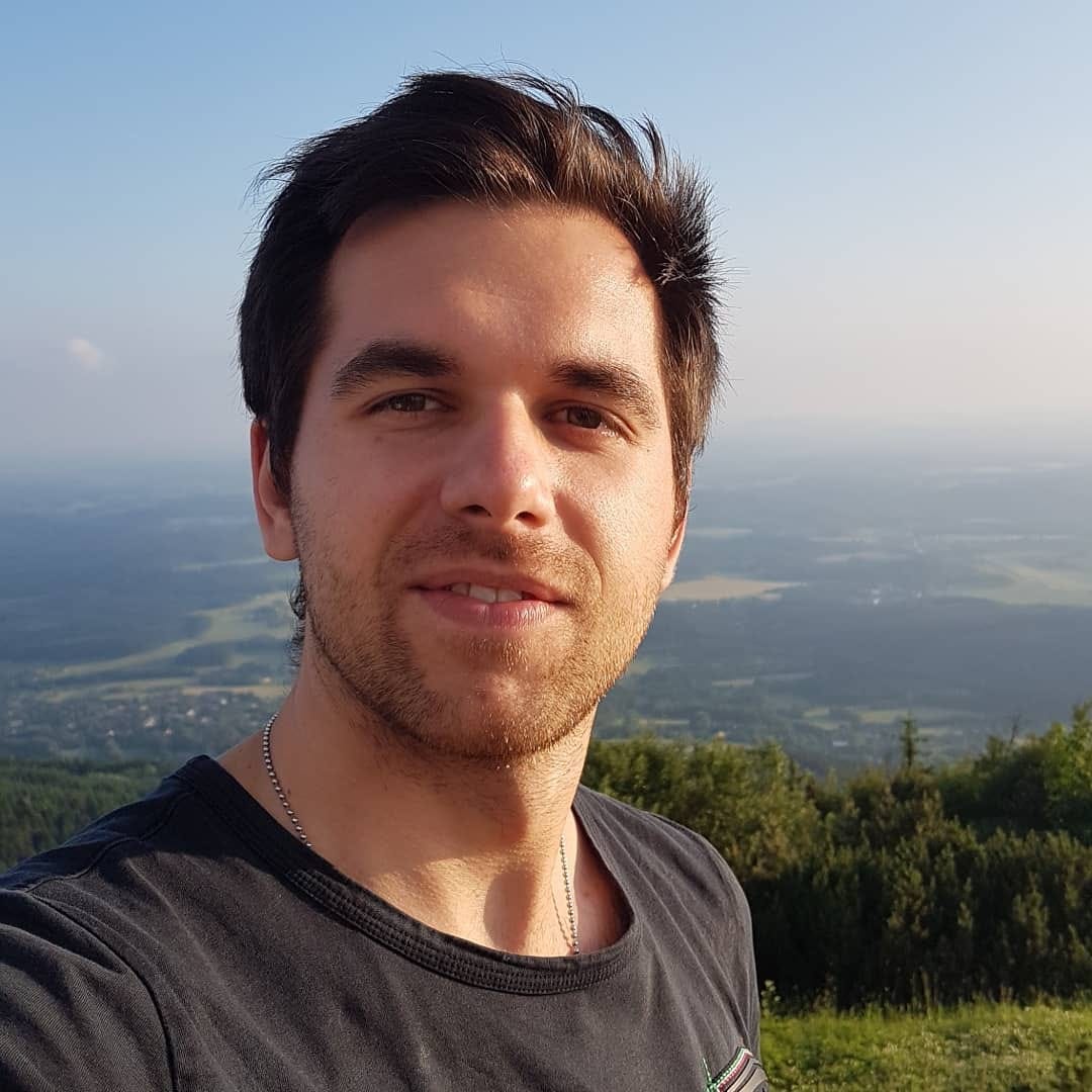Mark Uretsky – Medium