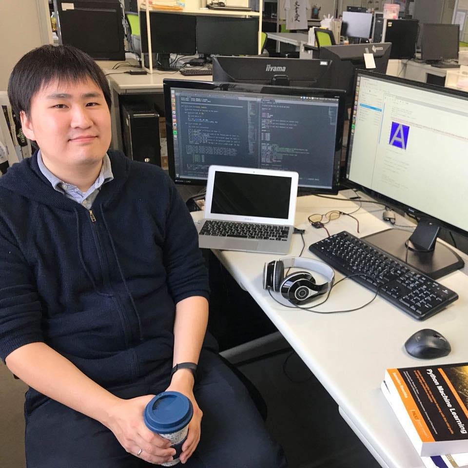 Gantugs Atarsaikhan – Medium