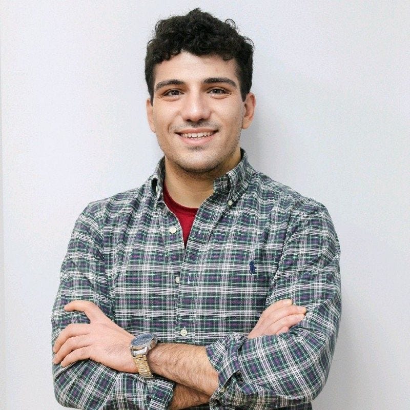 Nicola Leone – Medium