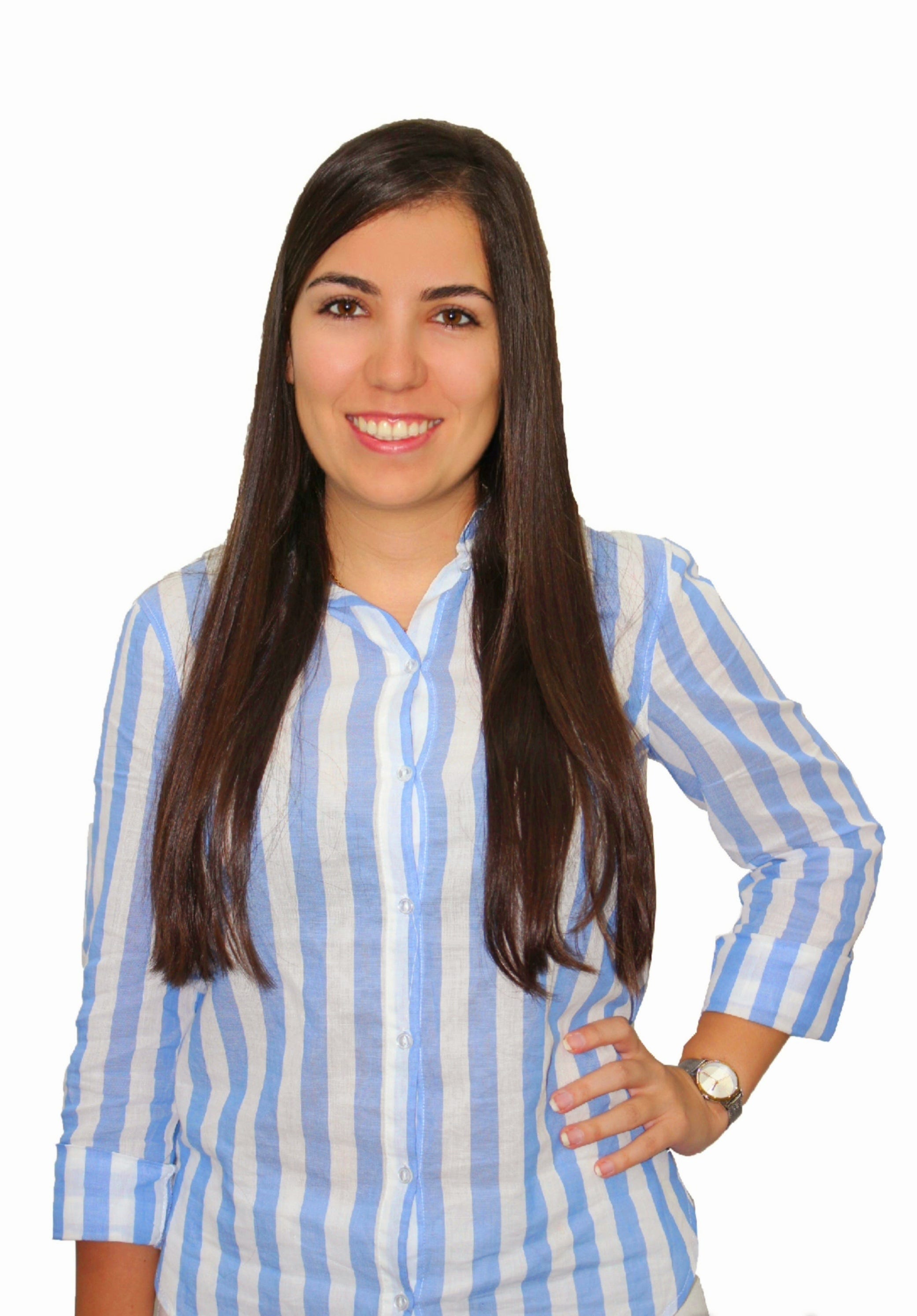 Cynthia Geagea – Medium