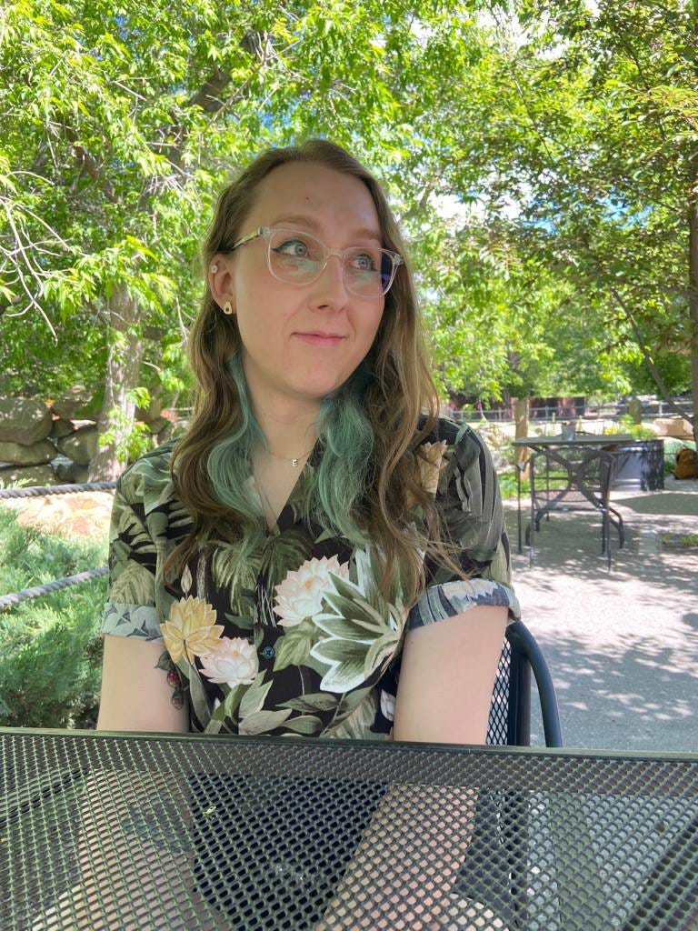 Ellie Jones – Medium
