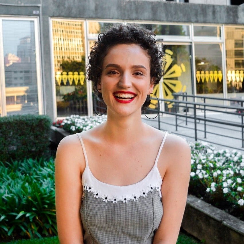 Julia Pirri – Medium