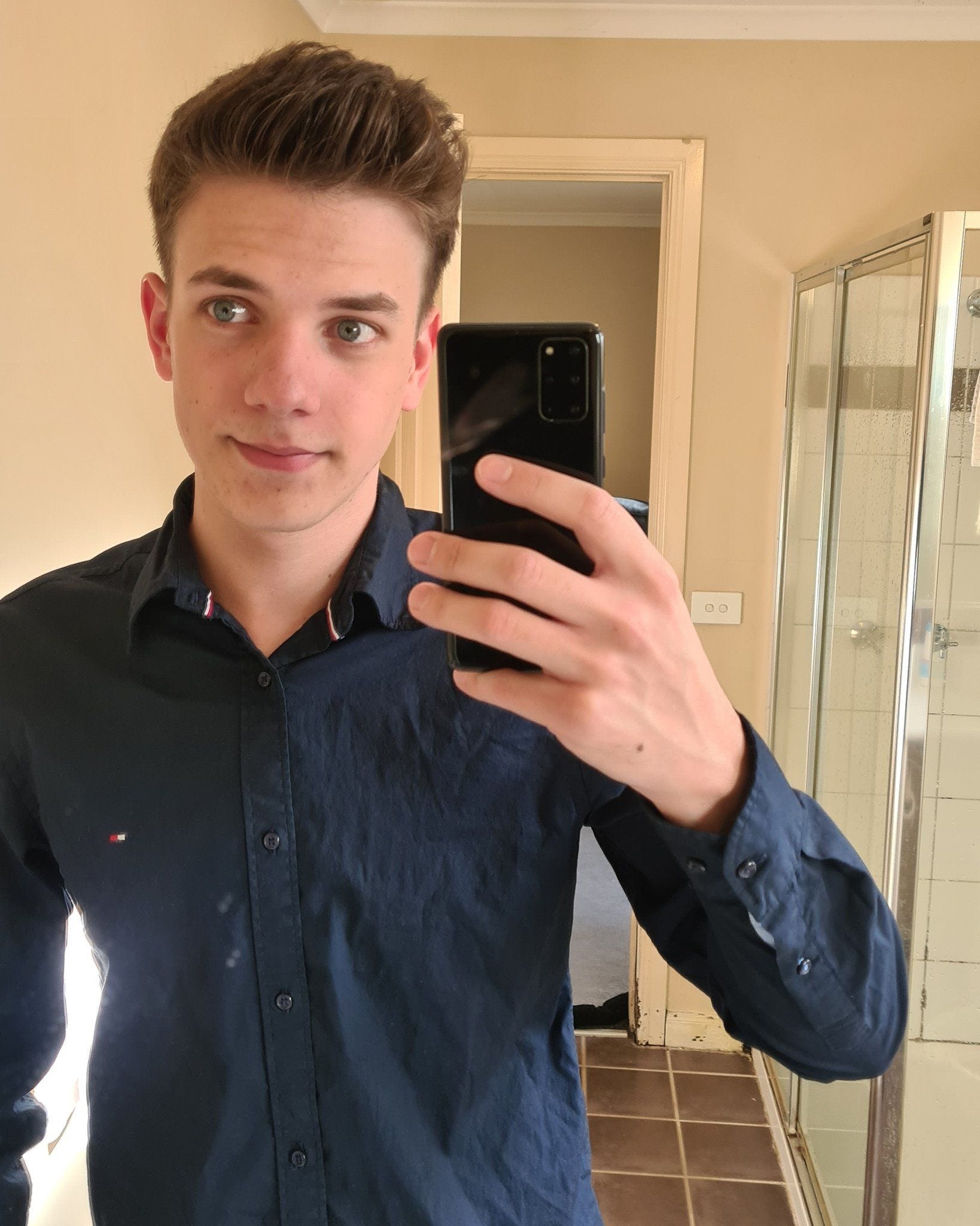 About Peter Medium