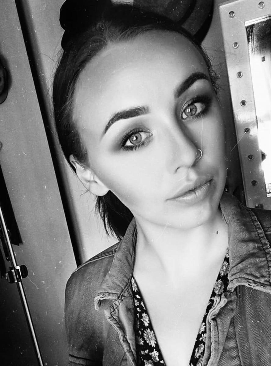 Chelsea Begley – Medium