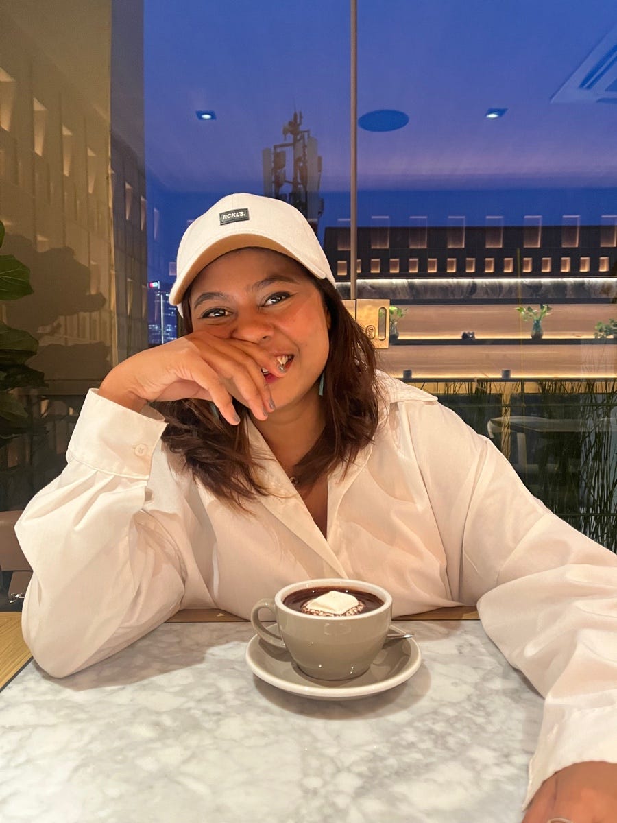 Ardelia Priyanka – Medium