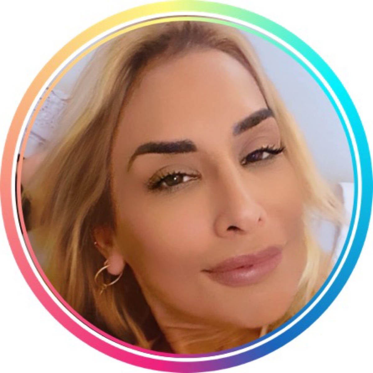 Luciana Bringuenti Saiter – Medium