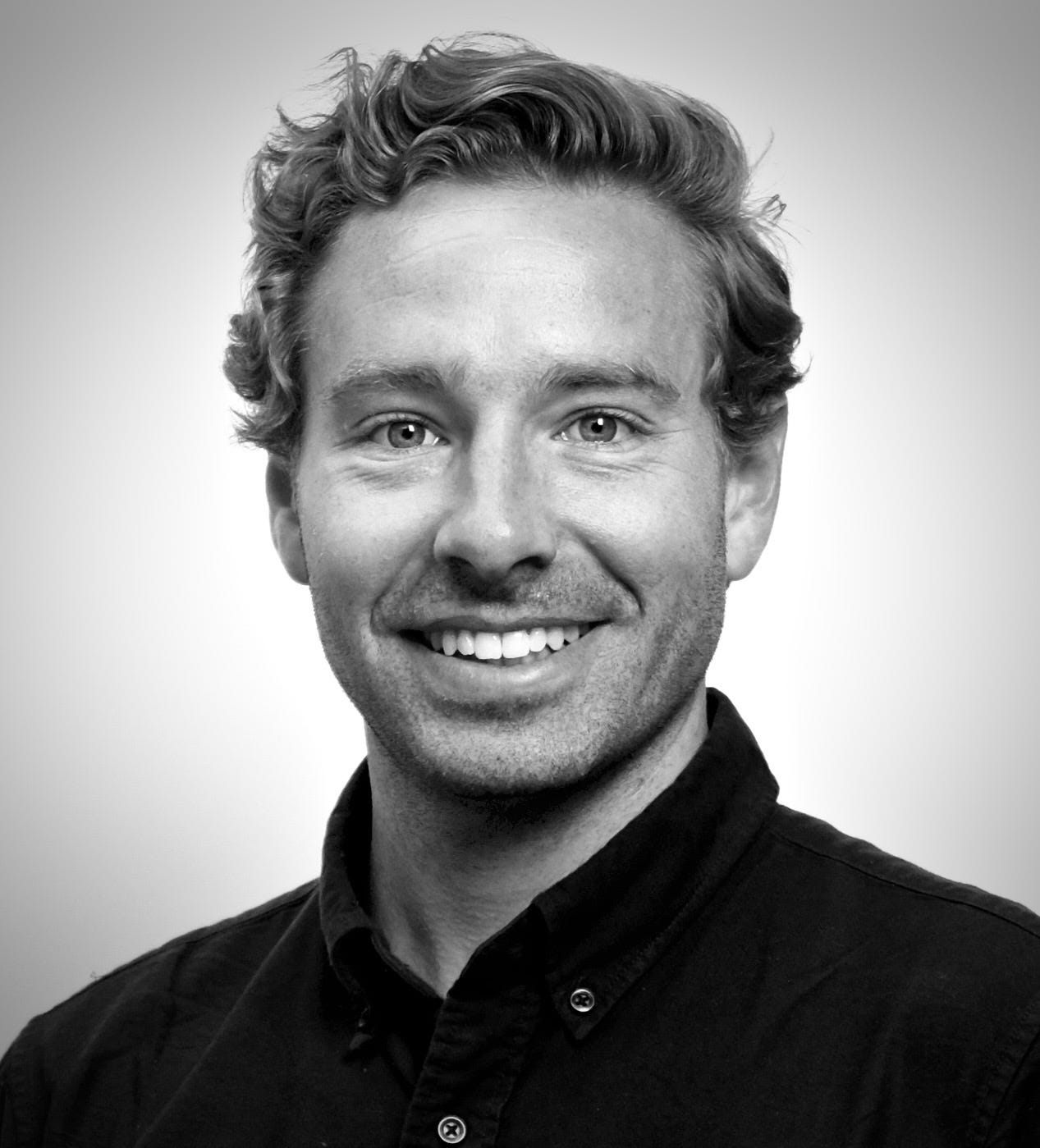 Brett Smith – Medium