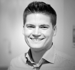 Simon Flynn – Medium